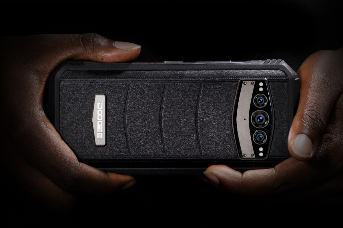 Doogee V30 : The First Rugged Phone To Launch With eSIM
